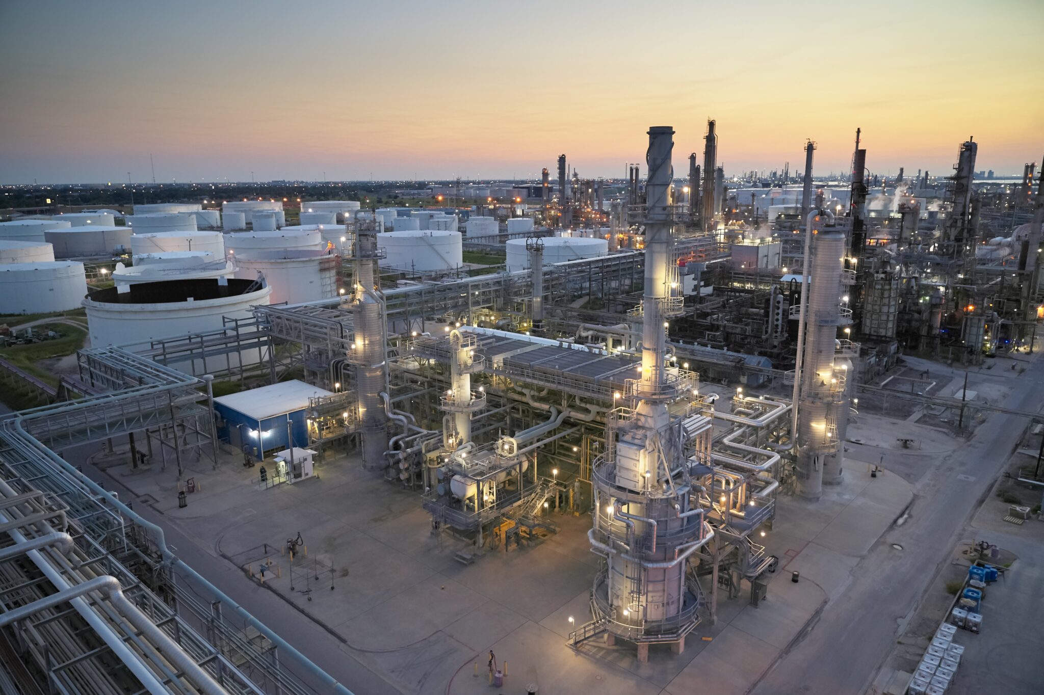 Vitol group submits bid above $10bn for Citgo, sources say - Energy ...