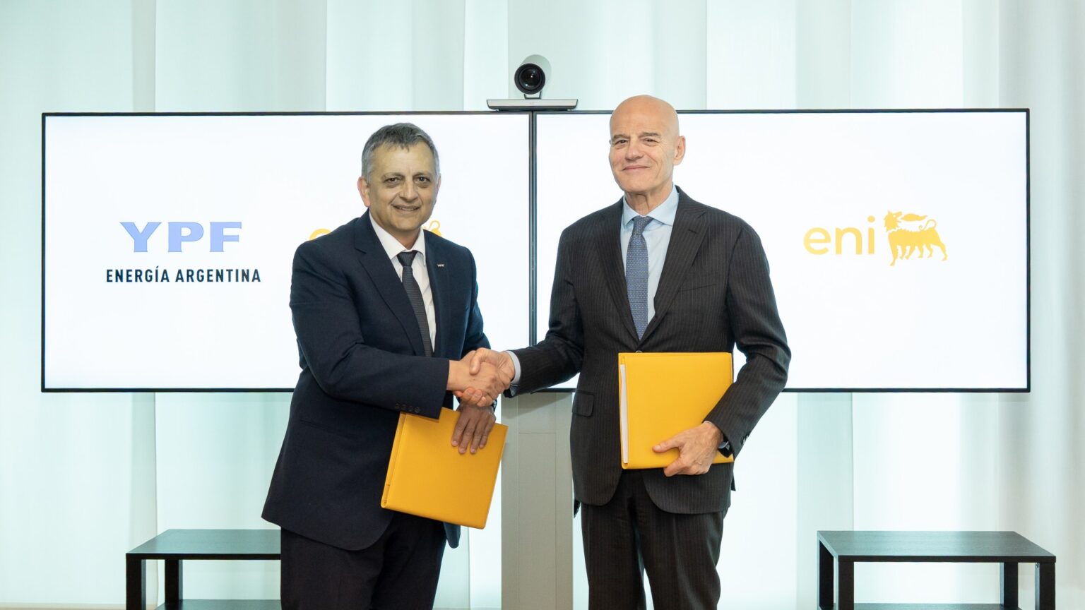 Eni CEO meets with Argentina's president Javier Milei and YPF head ...